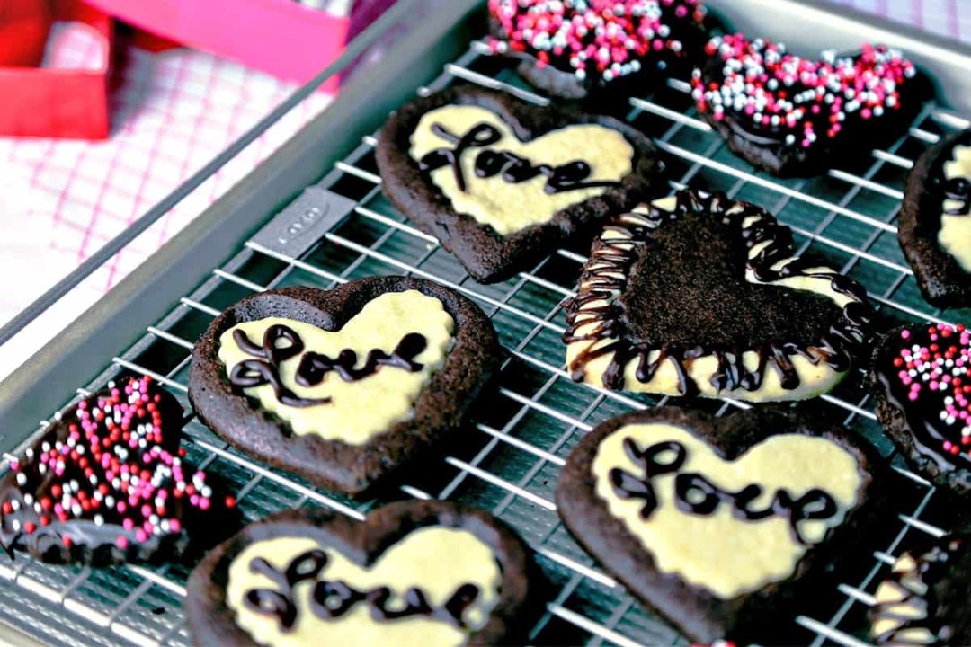 Chocolate and Vanilla Sweetheart Cookies - Life, Love, and Good Food