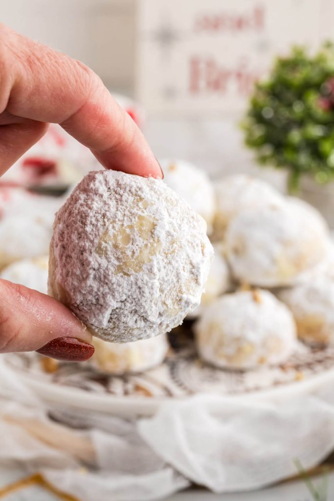 Christmas Sand Tarts (Pecan Butter Cookies) - Life, Love, and Good Food