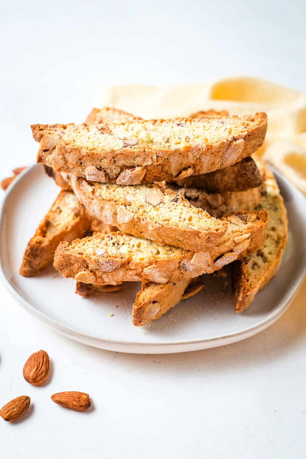 Almond Biscotti Cookies (Traditional Italian Cantucci) - Life, Love ...
