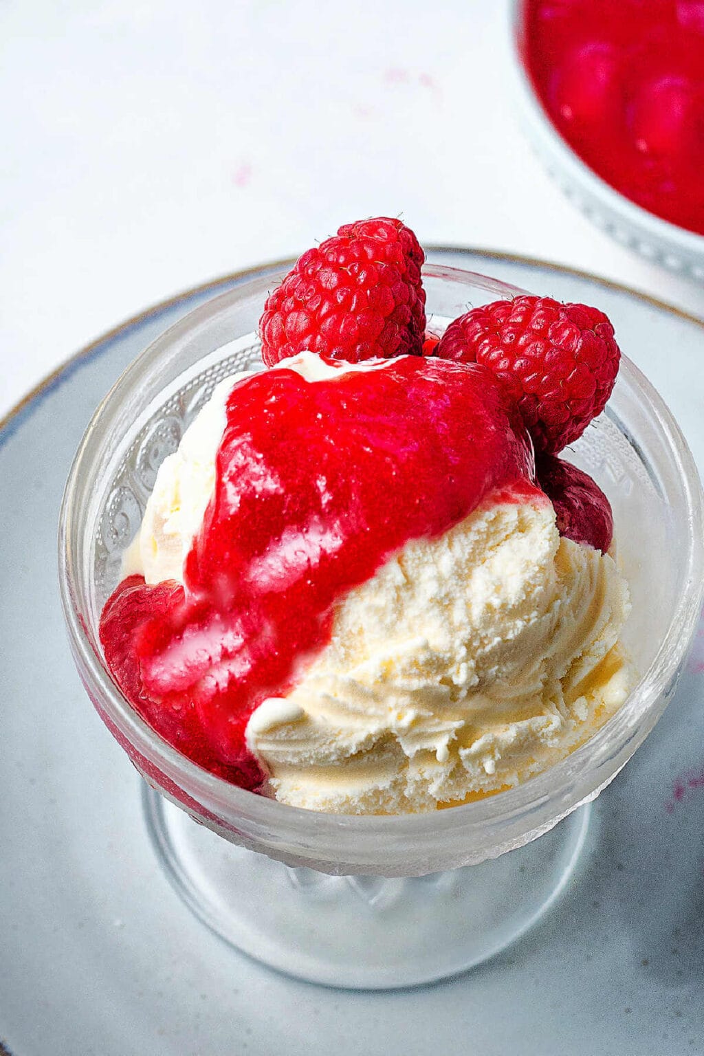 Raspberry Coulis (Raspberry Dessert Sauce) - Life, Love, and Good Food