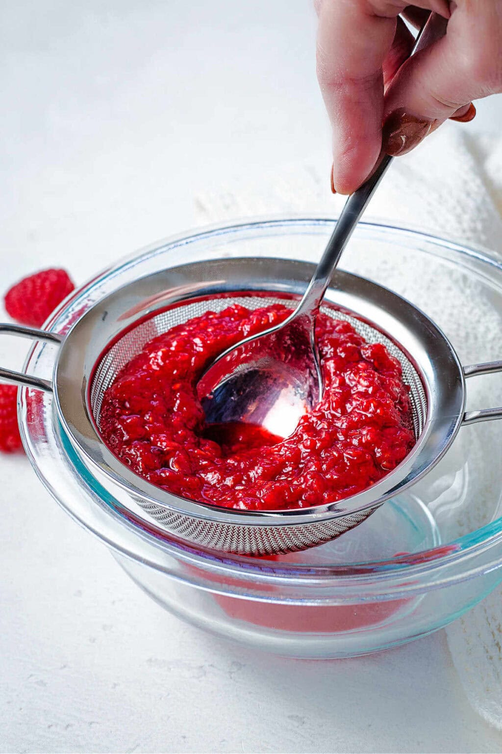 Raspberry Coulis (Raspberry Dessert Sauce) - Life, Love, and Good Food